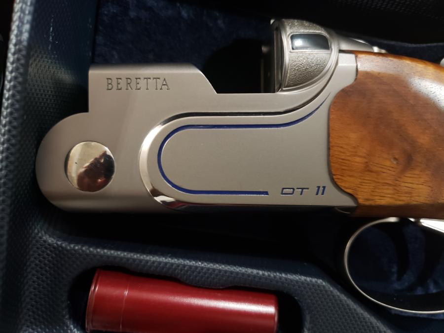 Beretta DT 11 Sporting 30" B-Fast (Adj. Stock) · Other in Grande Cache ...